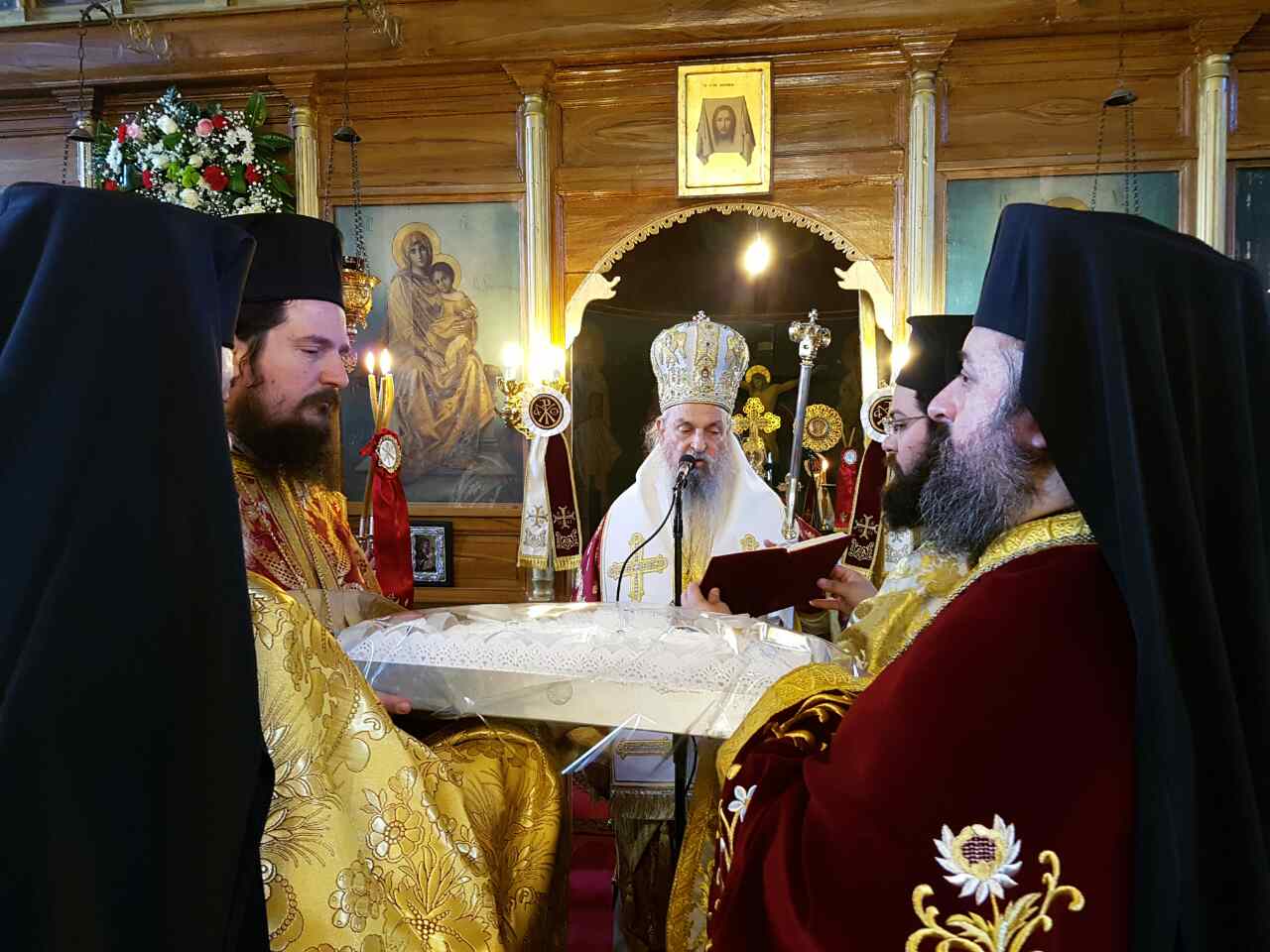 Εόρτασαν τον Άγιο Αντώνιο στη χιονισμένη Όσσα (ΦΩΤΟ) - larissanet.gr
