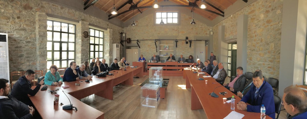 Νέο Προεδρείο στο Δημοτικό Συμβούλιο Τεμπών (ΦΩΤΟ) - larissanet.gr