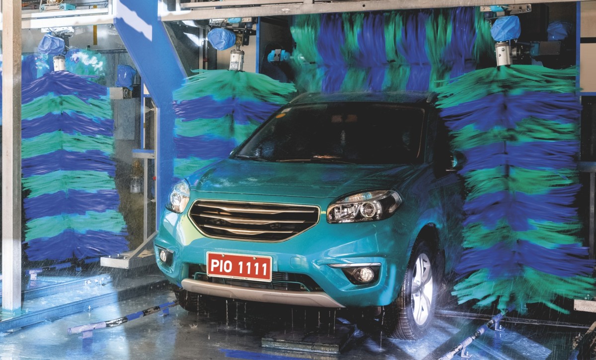 Νέο πλυντήριο αυτοκινήτων Car Wash 111 - larissanet.gr