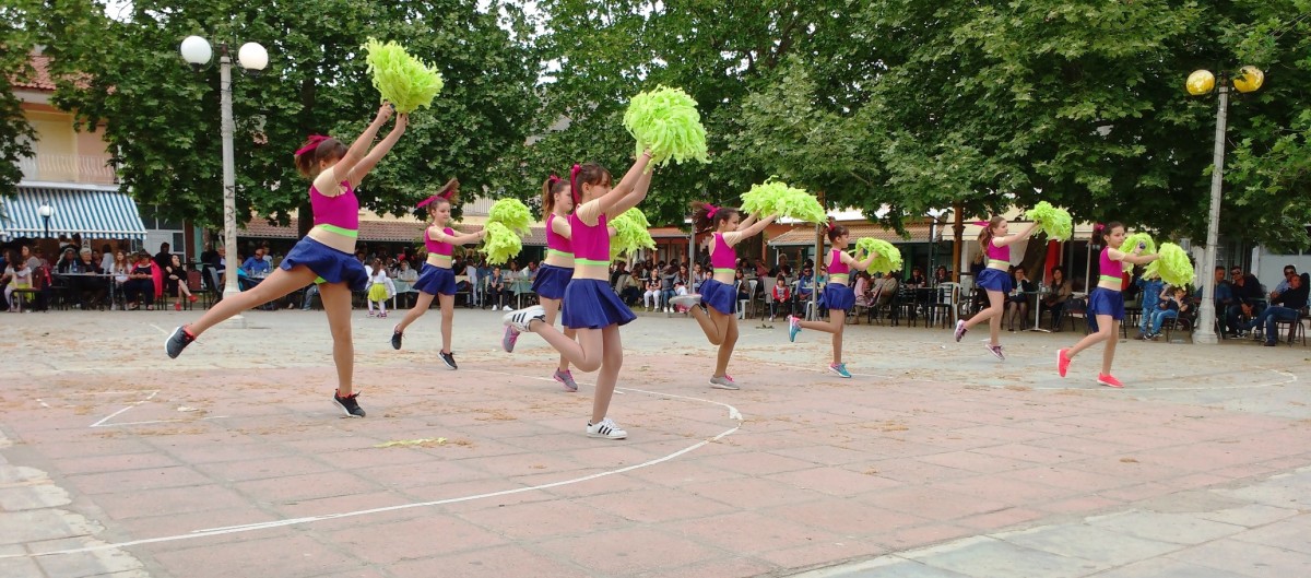 Μαζορέτες του Προμηθέα Λάρισας στο «4ο Παιδικό Φεστιβάλ Χορού ...
