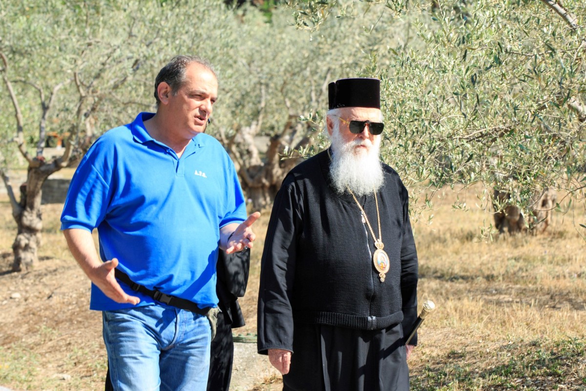Στην Αμερικανική Γεωργική Σχολή ο Αρχιεπίσκοπος Αλβανίας Αναστάσιος ...