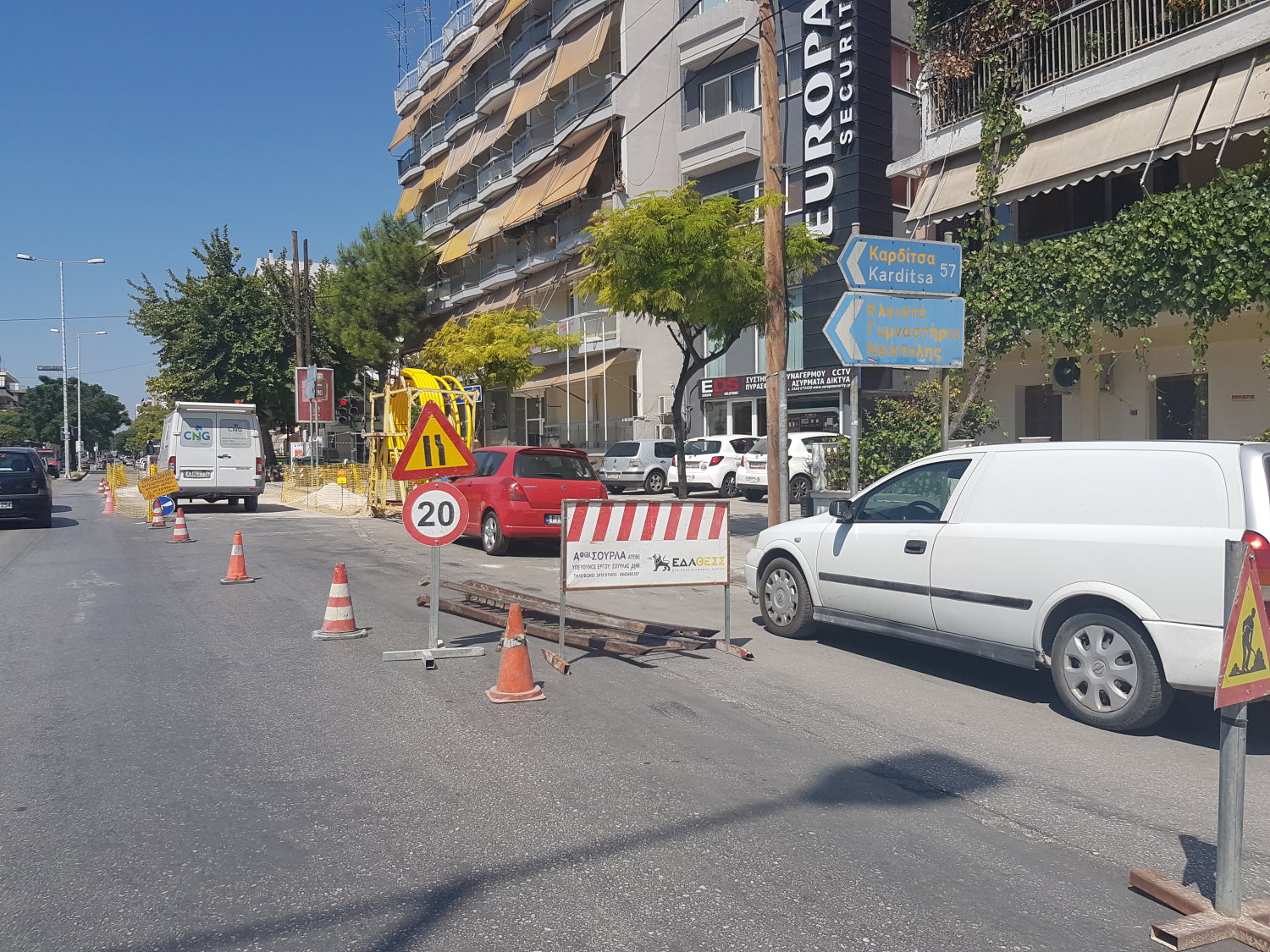Έργα στην Ηρώων Πολυτεχνείου - larissanet.gr