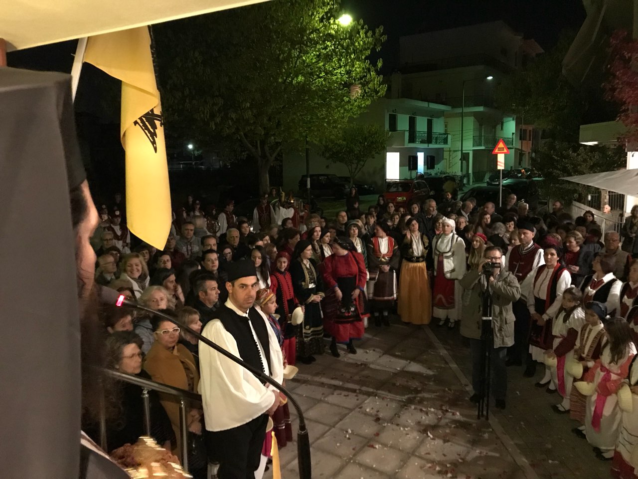 Λιτανεία του Αγίου Νεκταρίου στη Λάρισα (φωτ.) - larissanet.gr