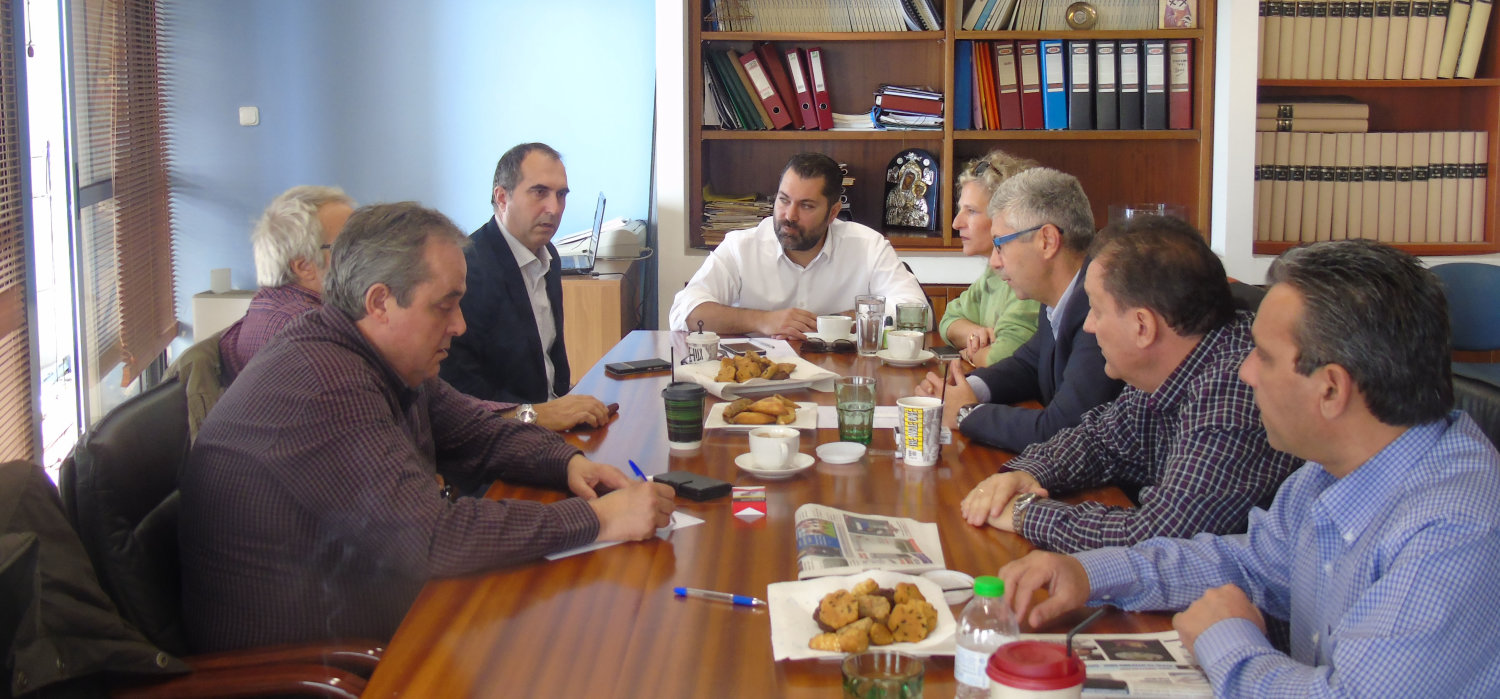 Συνάντηση Λ. Κρέτσου με εκπροσώπους της Ένωσης Συντακτών Θεσσαλίας ...