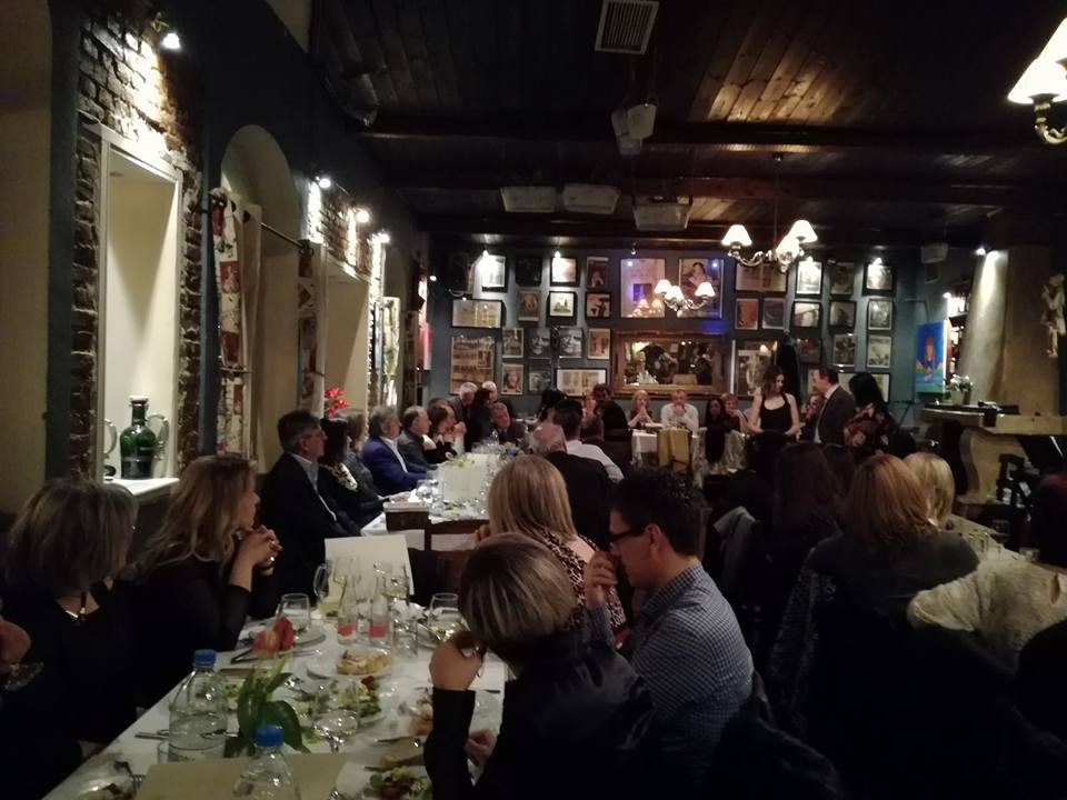 Πίτα έκοψε η Διεύθυνση Πρωτοβάθμιας Εκπαίδευσης - larissanet.gr
