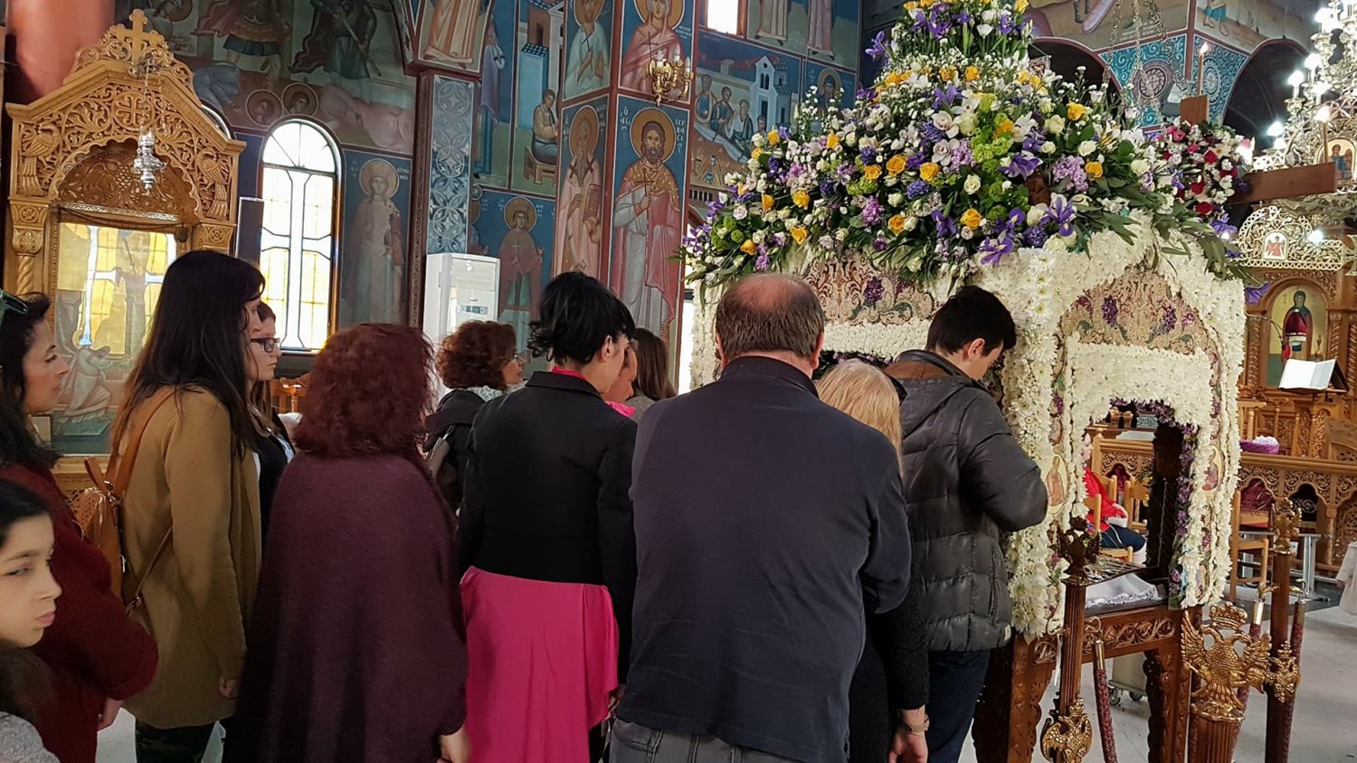 Επιταφίων Προσκύνημα στη Λάρισα… (φωτ.) - larissanet.gr