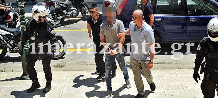 Αποθέωσαν τον 26χρονο δολοφόνο του πατέρα του [εικόνες & βίντεο ...