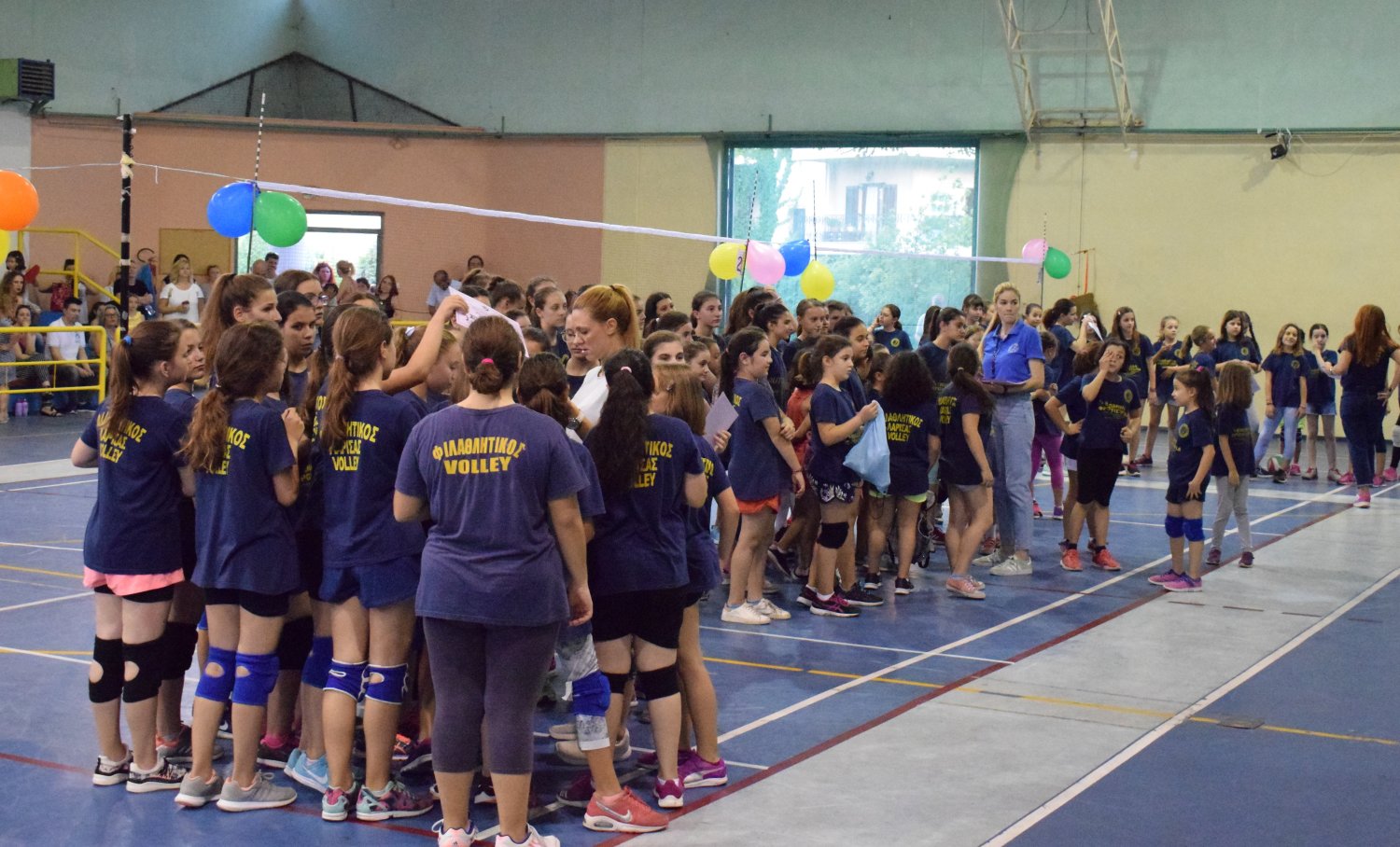 Λαμπερή η τελετή λήξης της Ακαδημίας Volley του Φιλαθλητικού Λάρισας ...