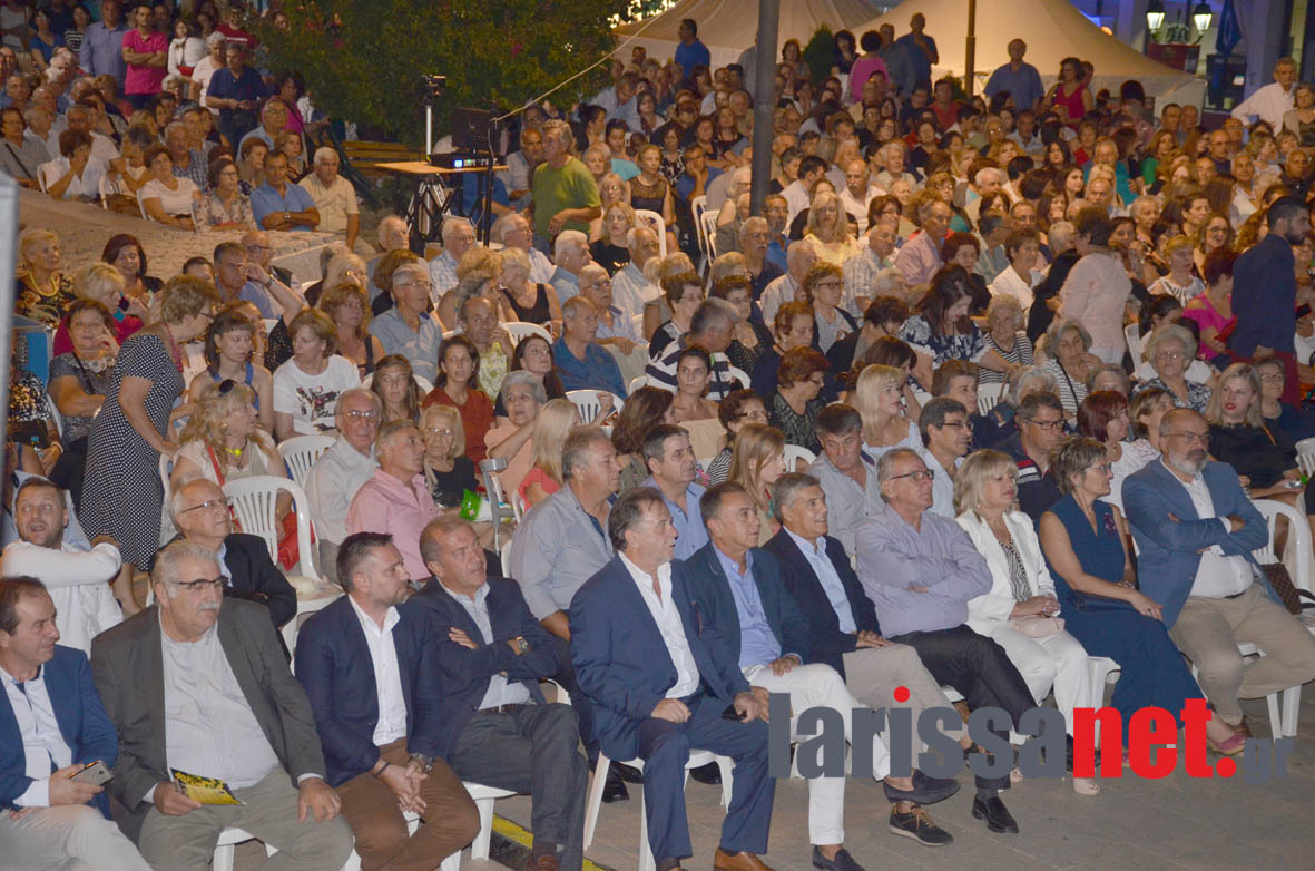«Κοσμοπλημμύρα» στη 13η Γιορτή Χαλβά Φαρσάλων (φωτ.) - larissanet.gr