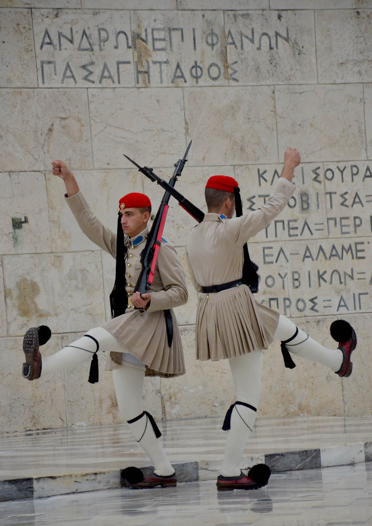 Mε λαρισινή ψηφίδα η Προεδρική Φρουρά - larissanet.gr