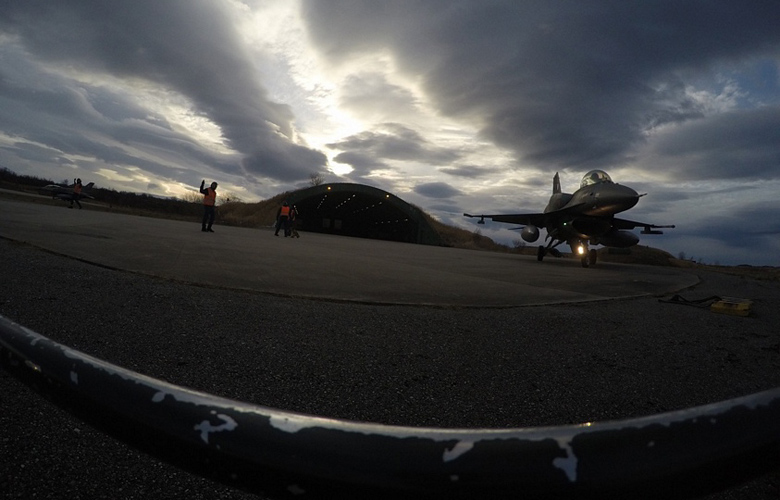 F-16 από τη Λάρισα συμμετείχαν σε άσκηση στον αρκτικό κύκλο (φωτ ...