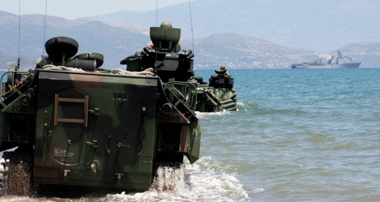 Χαμός στον Παγασητικό: Αμερικανικές και Ελληνικές Ειδικές Δυνάμεις σε ...