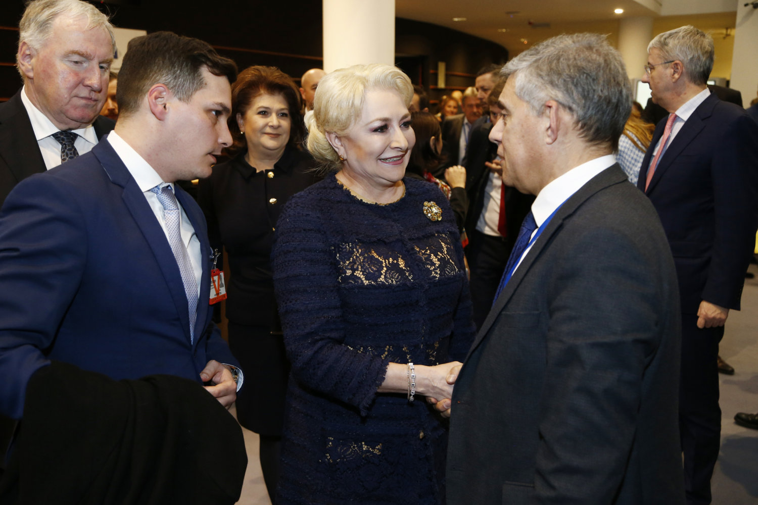 Τετ α τετ Αγοραστού με πρωθυπουργό Ρουμανίας και Επίτροπο Εκπαίδευσης ...