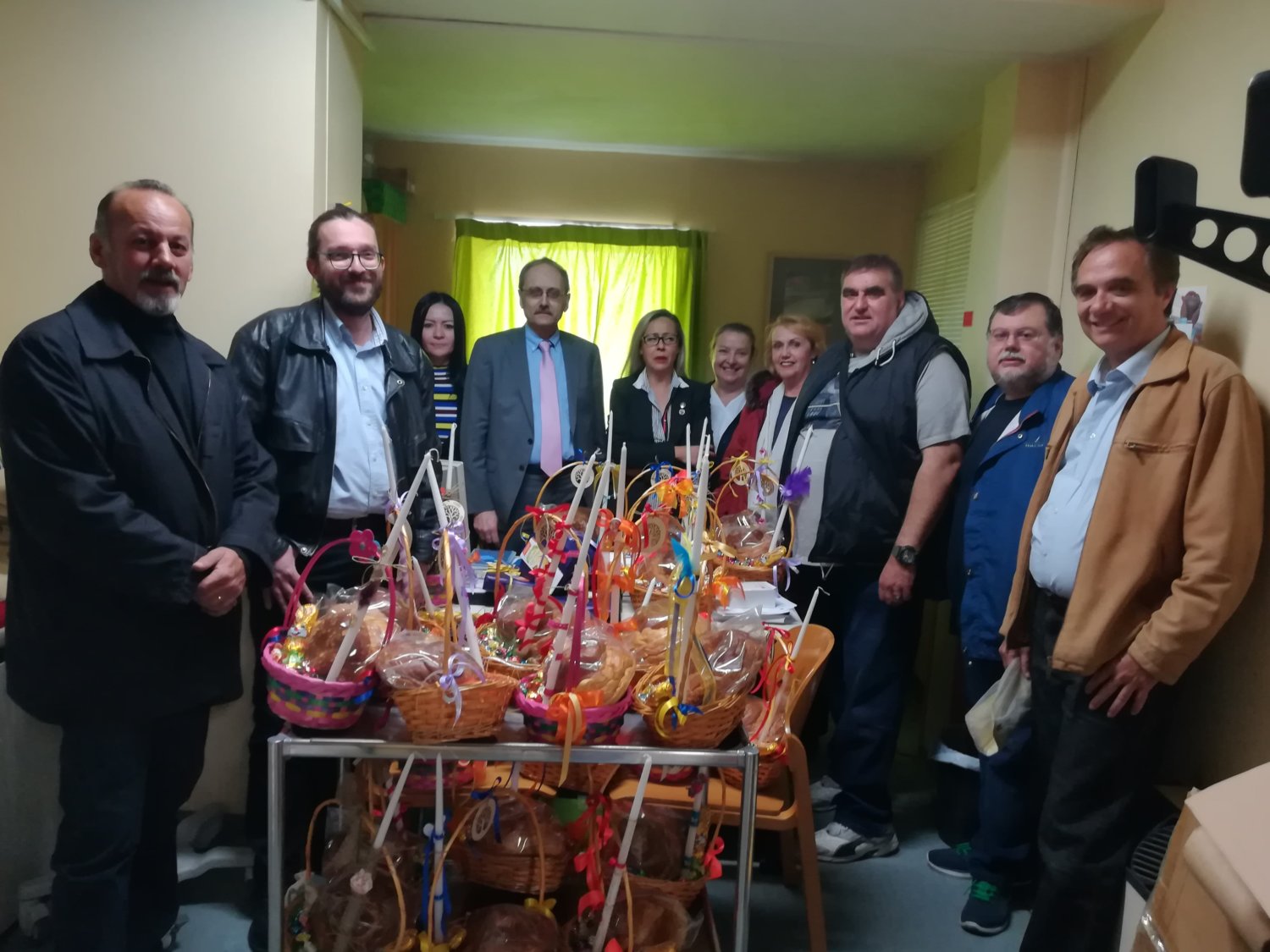 Δώρα για τα παιδιά της Α΄ Παιδιατρικής Κλινικής του Πανεπιστημιακού ...