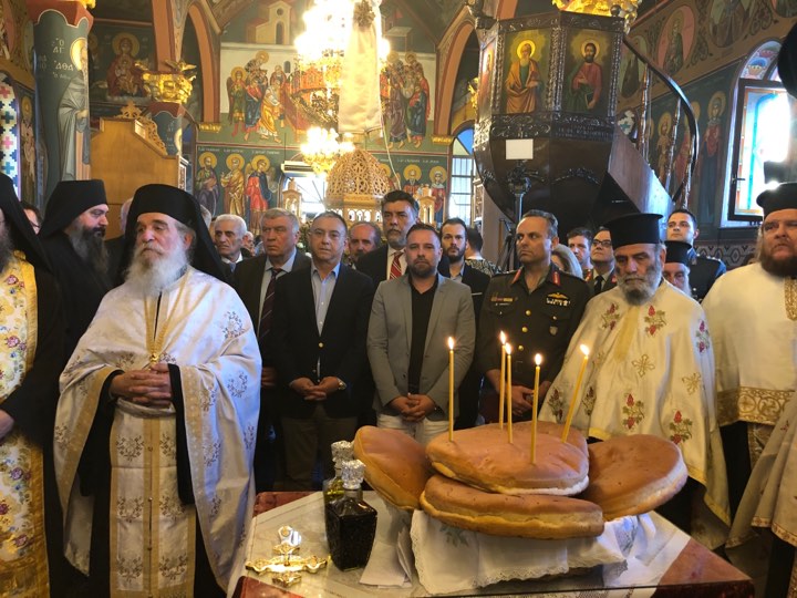 Στην υποδοχή Λειψάνων των Αγίων Αναργύρων ο Κατσιαντώνης - larissanet.gr