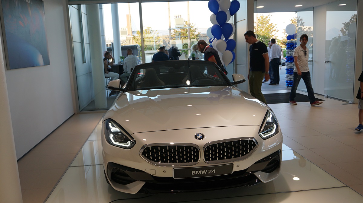 Παγκόσμια παρουσίαση της νέας BMW σειρά 1 στην ΠΑΠΑΔΟΠΟΥΛΟΣ ΑΕ (φωτ ...