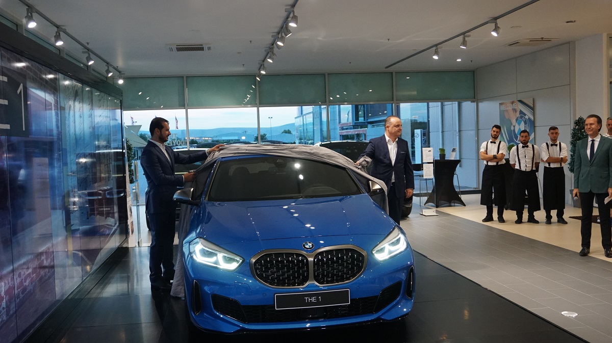 Παγκόσμια παρουσίαση της νέας BMW σειρά 1 στην ΠΑΠΑΔΟΠΟΥΛΟΣ ΑΕ (φωτ ...
