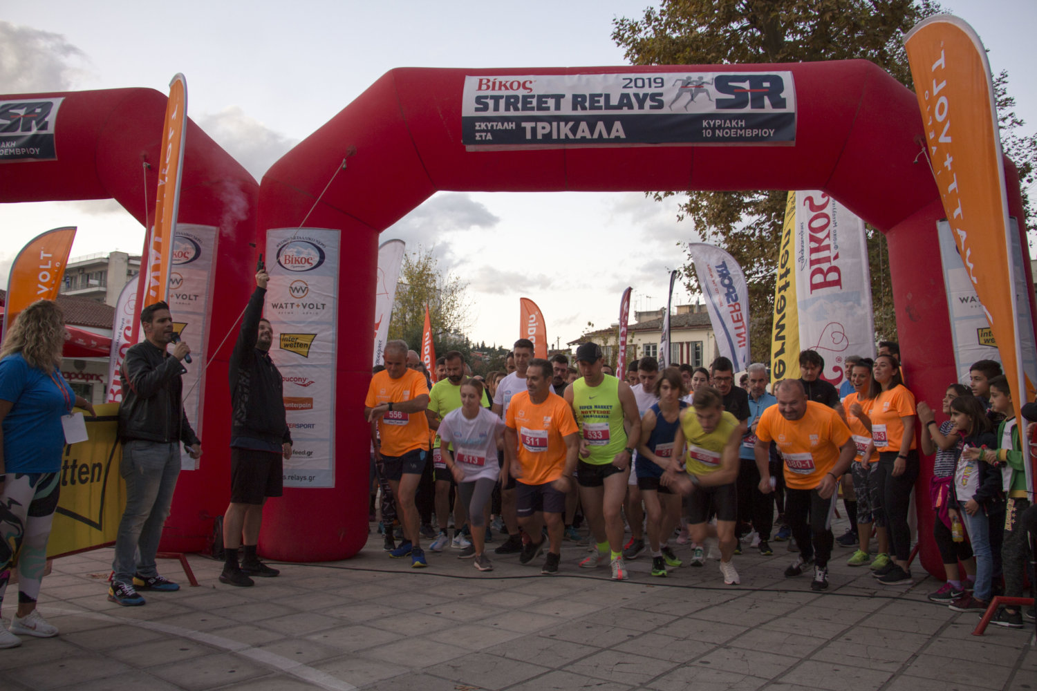 Τα Τρίκαλα «αγκάλιασαν» τα Βίκος Street Relays - larissanet.gr