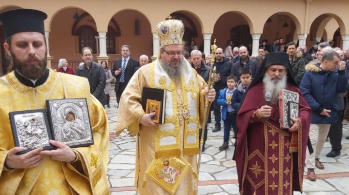 Στο Στόμιο ο Μητροπολίτης κ. Ιερώνυμος - larissanet.gr