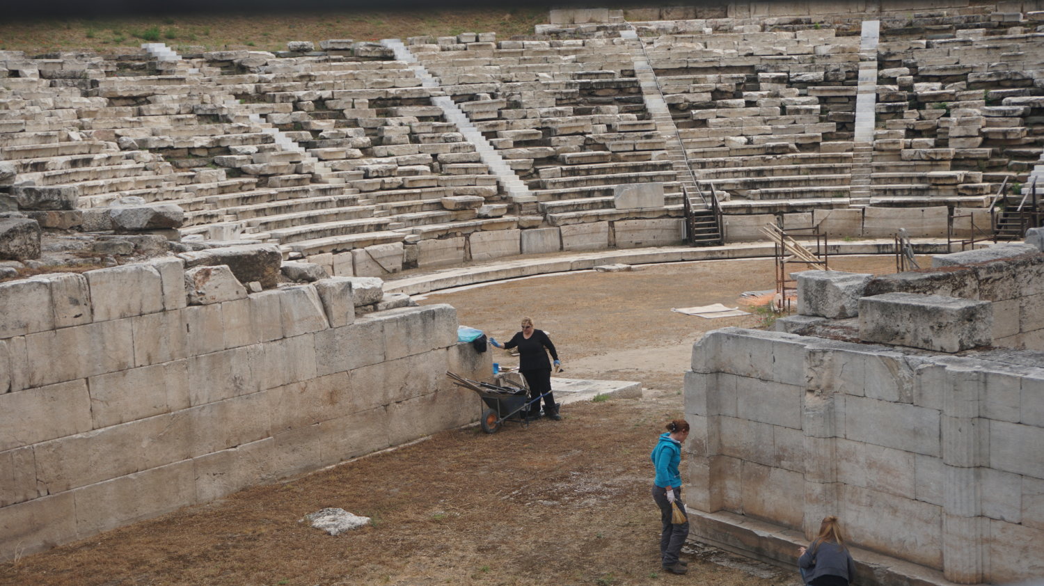 Εργασίες στο Α' Αρχαίο Θέατρο Λάρισας - larissanet.gr