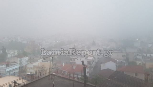Καλοκαιρινό μπουρίνι «χτύπησε» και τη Λαμία (βίντεο) - larissanet.gr