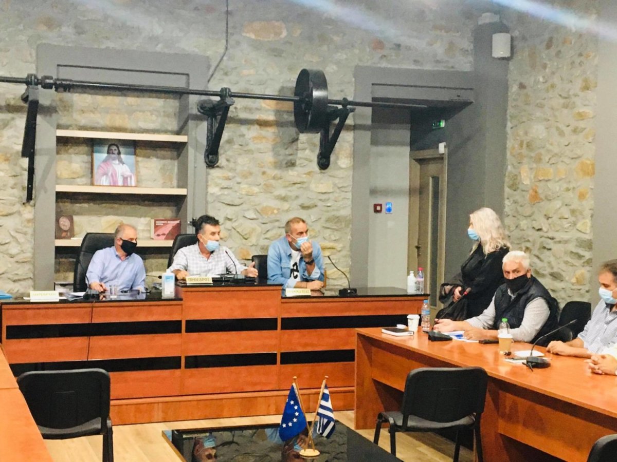 Έντονο ενδιαφέρον στο έκτακτο Δημοτικό Συμβούλιο του Δ. Τεμπών (φωτ ...
