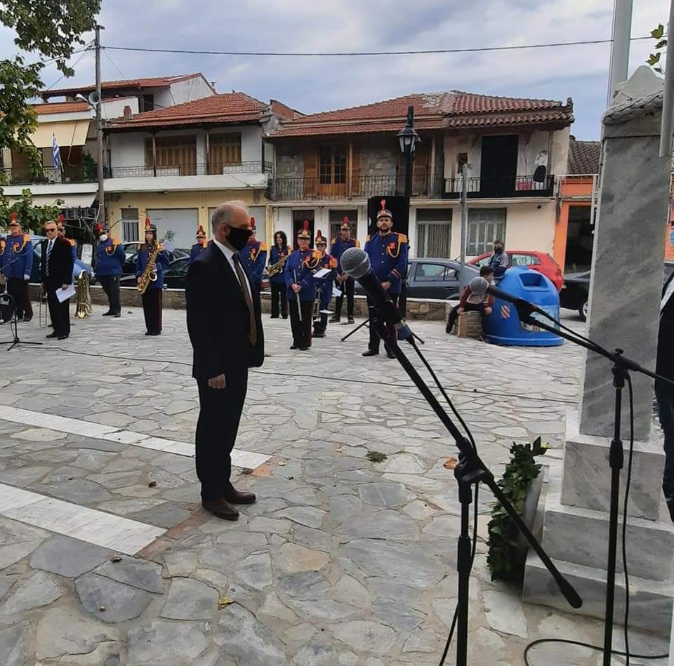 Ο εορτασμός της Εθνικής Επετείου στο Δήμο Τεμπών - larissanet.gr