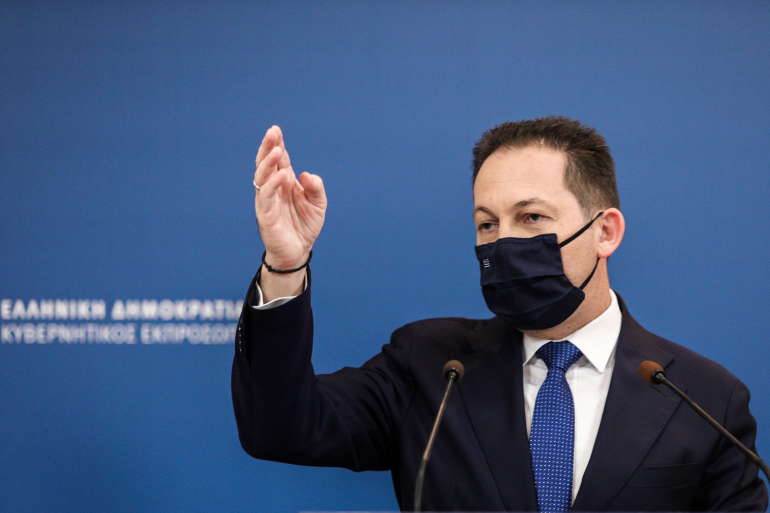 Πέτσας: Την επόμενη εβδομάδα θα παρουσιάσει η κυβέρνηση σχέδιο ...