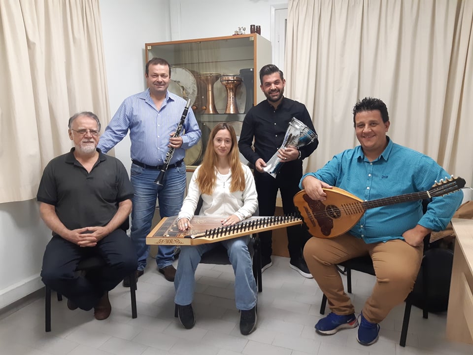 Συνεχιστές της αυθεντικής λαϊκής παραδοσιακής μουσικής - larissanet.gr