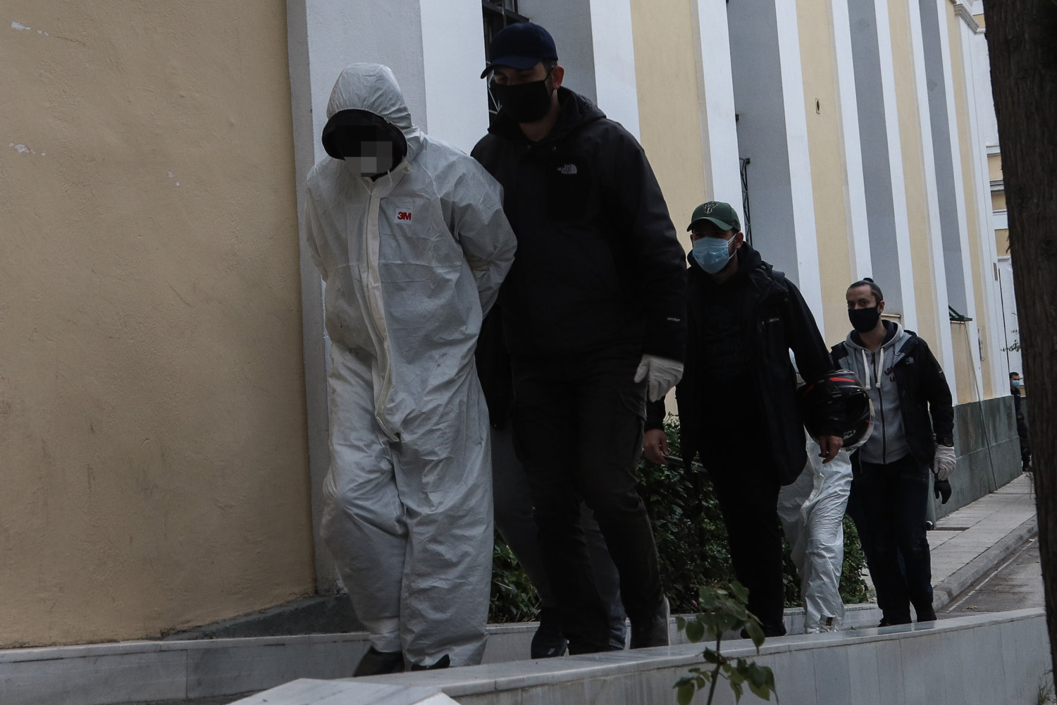 Εγκλημα Αγία Βαρβάρα: Ποινή κάθειρξης οκτώ ετών στους τρεις ανήλικους ...