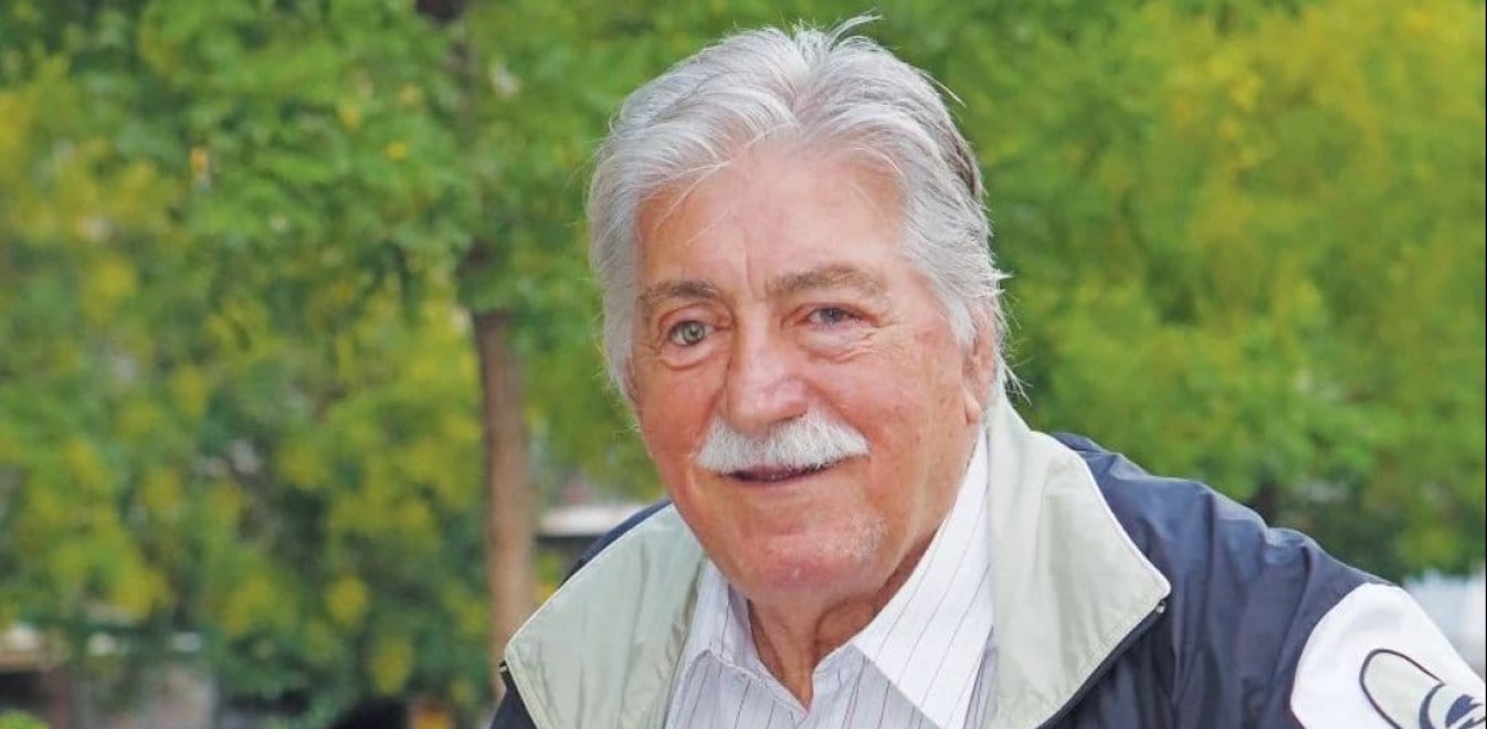Ανέστης Βλάχος: Ο γιος του καταγγέλλει σύζυγο και κόρη του ηθοποιού για ...