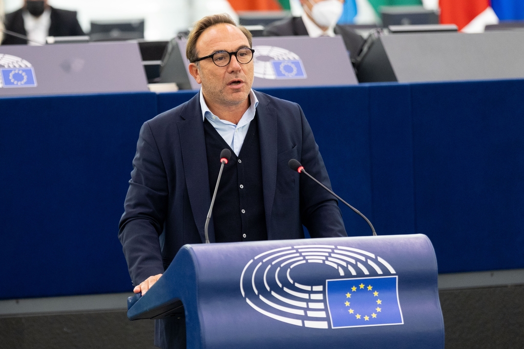 Π. Κόκκαλης: Η διαφάνεια βλάπτει - Δεν απάντησε η Κομισιόν για το αν ο ...