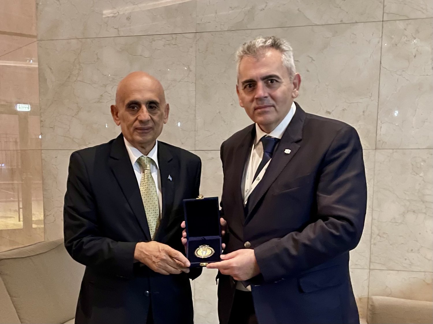 Χαρακόπουλος: Αποστολή δασκάλου για εκπαίδευση των Ελληνόπουλων της ...