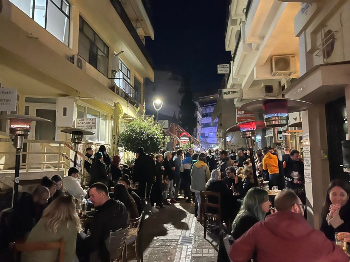 Λάρισα: Και η Τσικνοπέμπτη... καλά κρατεί (φωτ.) - larissanet.gr