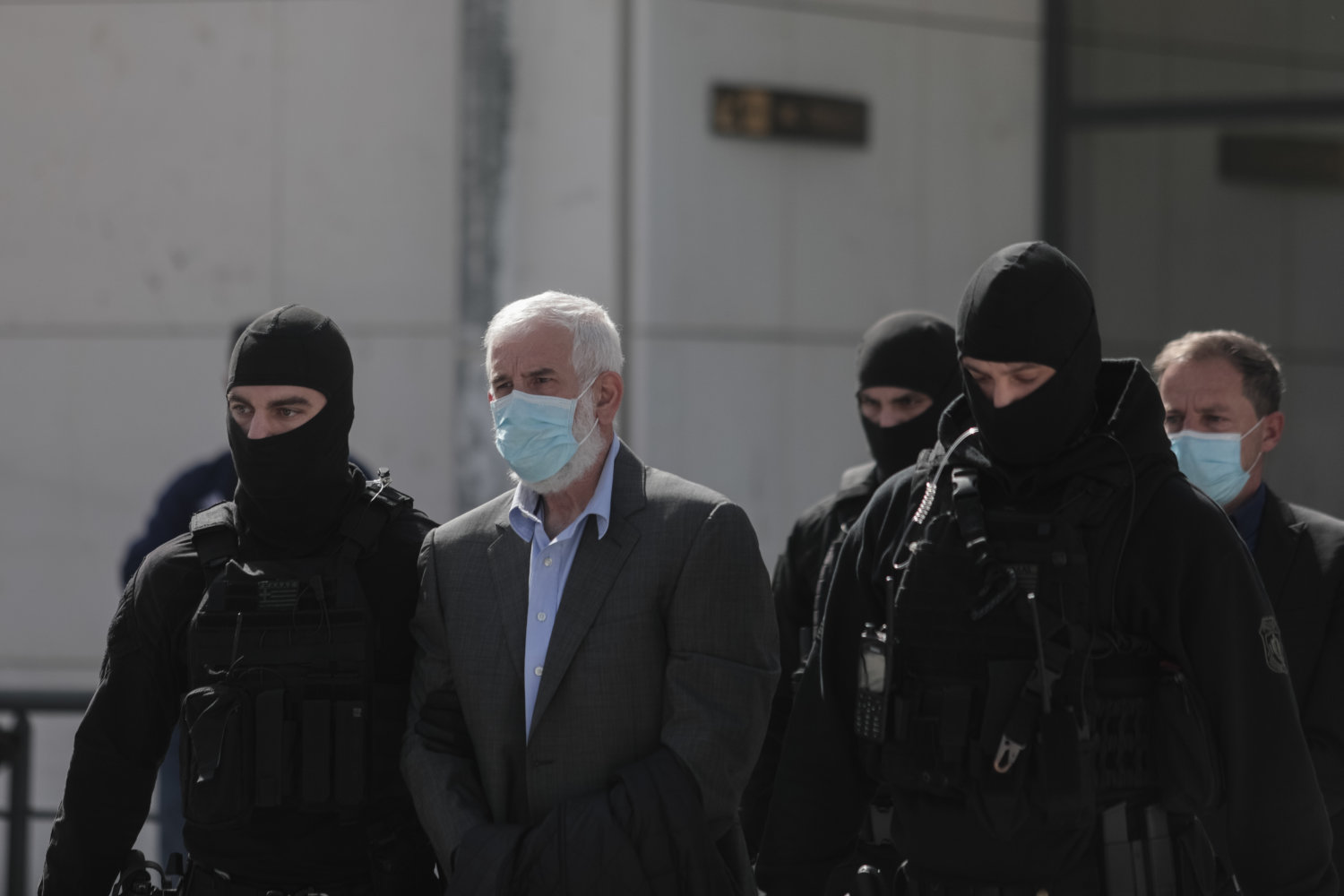 Πέτρος Φιλιππίδης: Λαμβάνει φαρμακευτική αγωγή – Παρών στο δικαστήριο ...