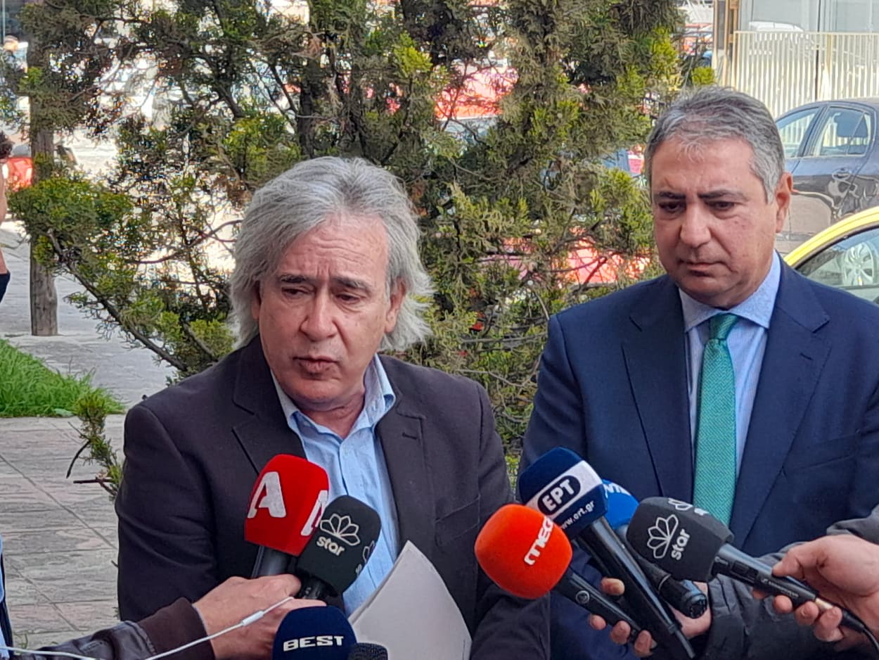 Ανδρέας Ηλιάδης: Ο θρήνος του εντατικολόγου την ημέρα της κηδείας της ...