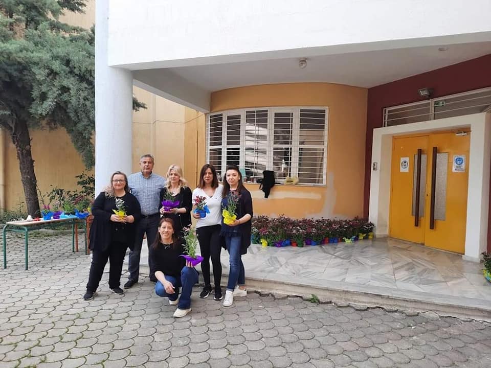 Δράση για την Ημέρα της Μητέρας στο 25ο Δημοτικό Σχολείο Λάρισας (φωτ ...