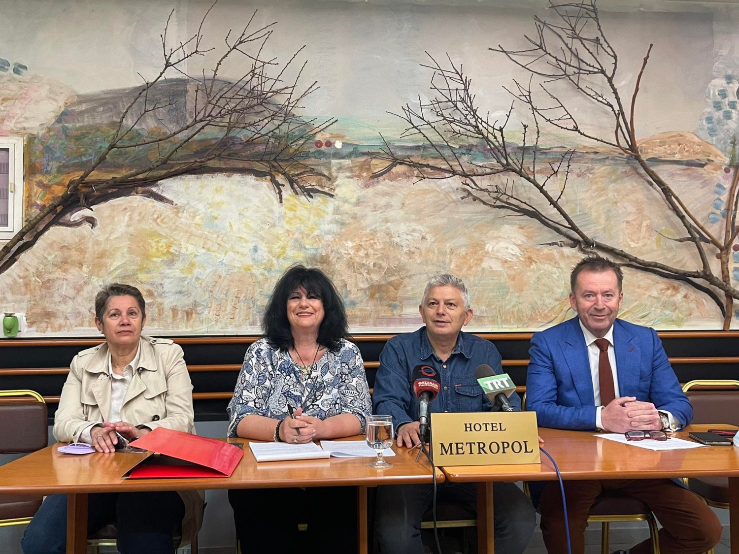 ΣΥΡΙΖΑ - ΠΣ: «Ραντεβού» στις 15 Μαΐου για την εκλογή Προέδρου - Τα ...