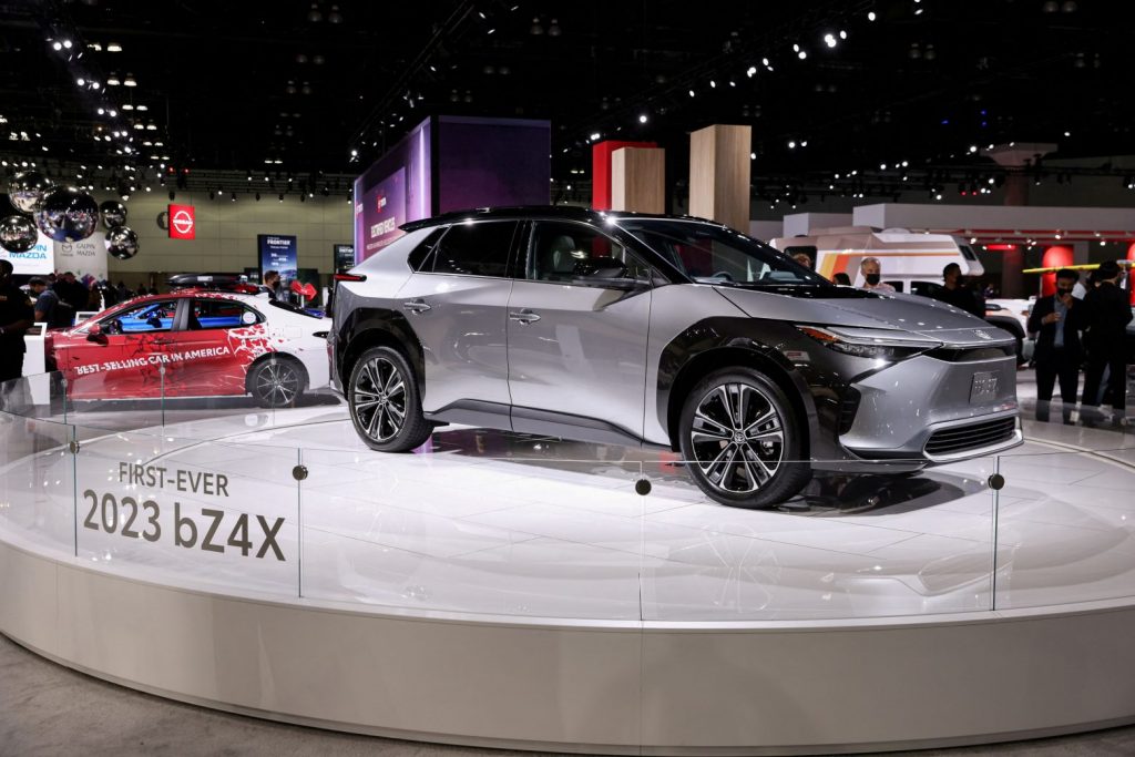 Ηλεκτροκίνηση: Toyota και Subaru σε «εξευτελιστική» ανάκληση των πρώτων ...