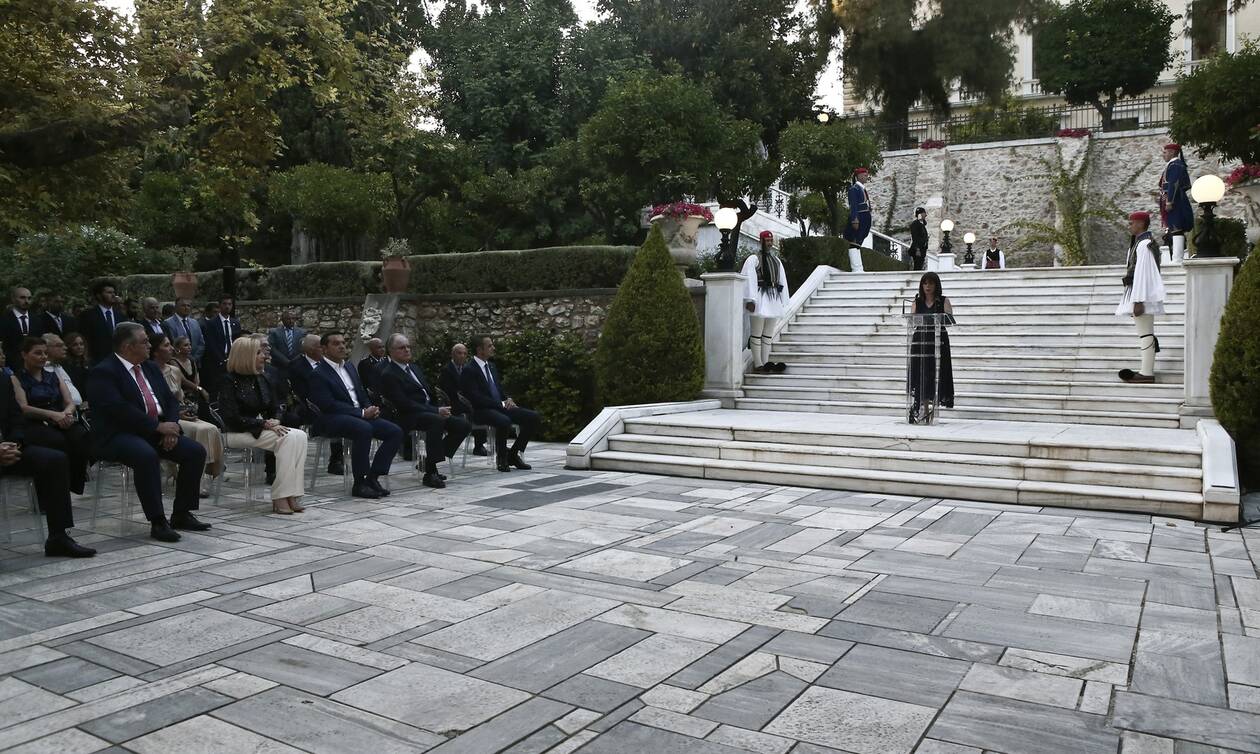 Στο Προεδρικό Μέγαρο η δεξίωση για την 48η επέτειο αποκατάστασης της ...