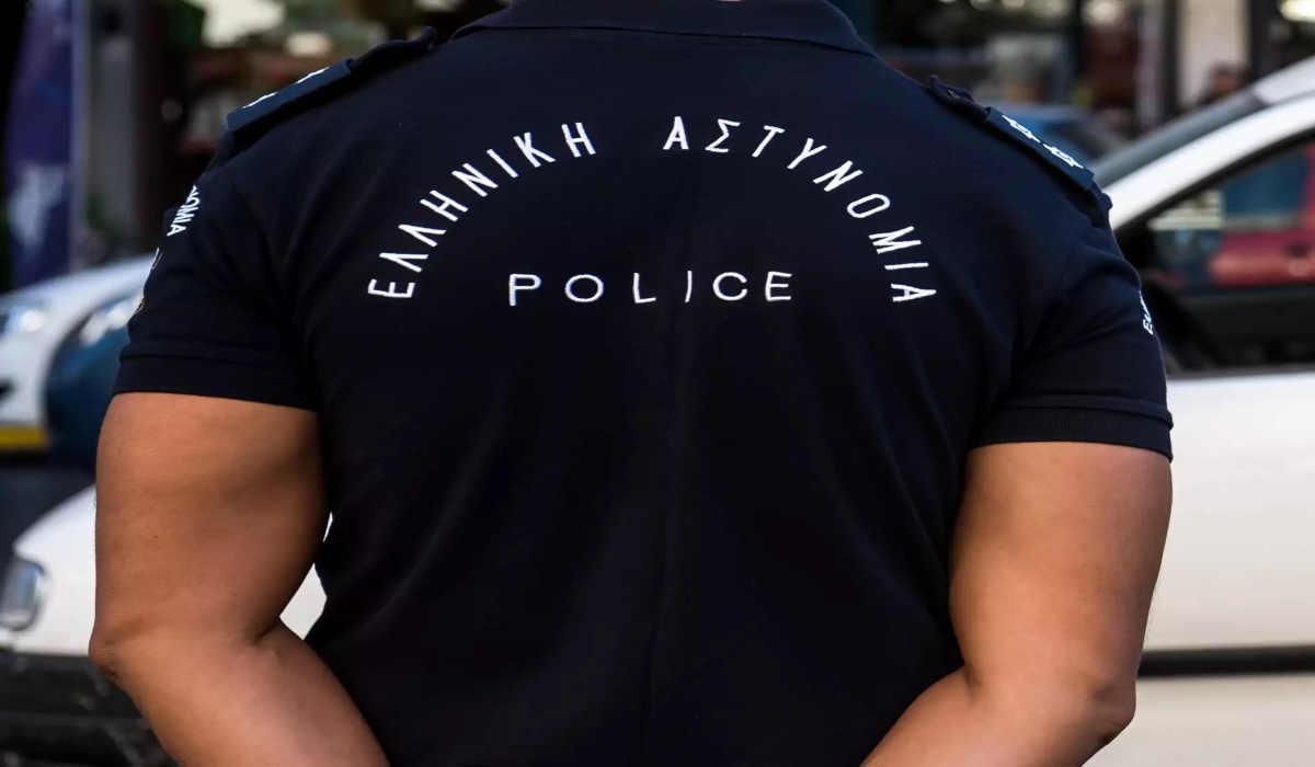 Ο εφιάλτης της γυναίκας από το Καμερούν στα χέρια του αστυνομικού – Η ...