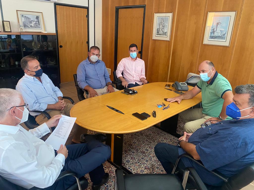 Σύσκεψη στα γραφεία του ΕΛΓΑ με Λυκουρέντζο, Κέλλα και Σουλιώτη ...