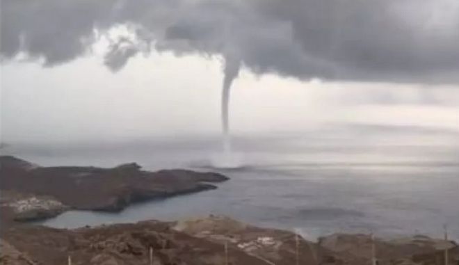 Απίστευτες εικόνες: Υδροστρόβιλος στη Μύκονο - larissanet.gr
