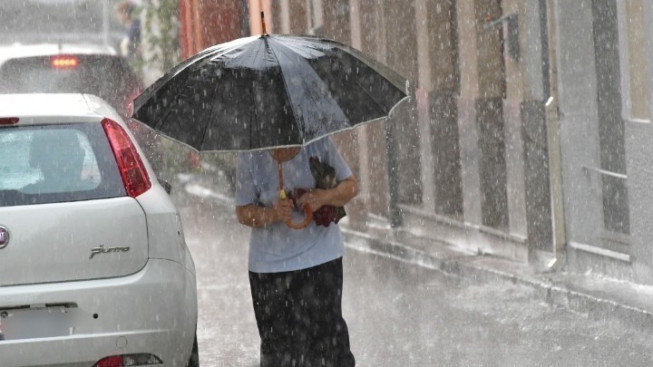Βροχές και καταιγίδες σήμερα στη Θεσσαλία - Αναλυτικά η πρόγνωση μέχρι ...