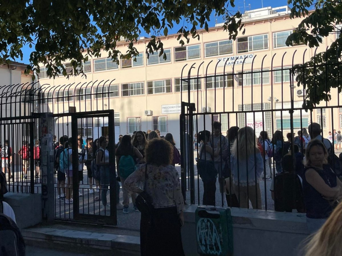 Λάρισα: Άνοιξαν οι πόρτες των σχολείων για τη νέα σχολική χρονιά (φωτ ...