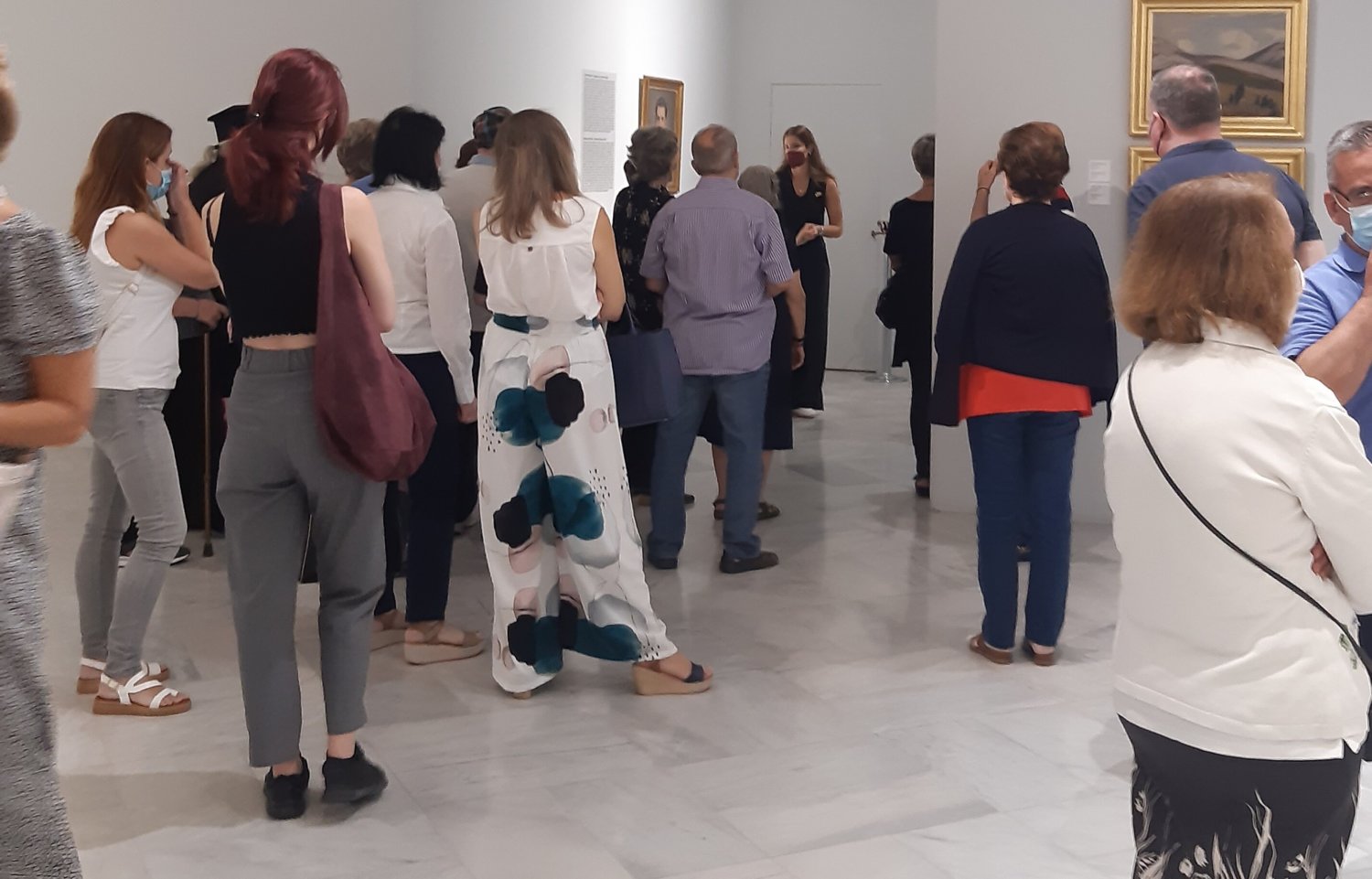 Μέλη του Κέντρου Ημέρας Άνοιας στη Δημοτική Πινακοθήκη Λάρισας-Μουσείο ...
