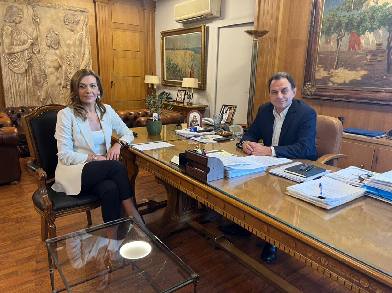 Με τον Υπουργό Αγροτικής Ανάπτυξης και Τροφίμων Γιώργο Γεωργαντά ...