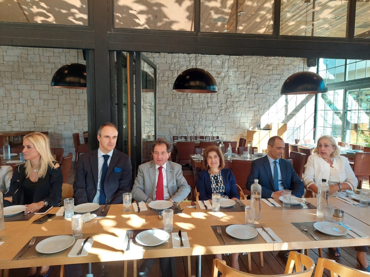 Λάρισα: Εικόνες από τη δεξίωση για την εορτή του προστάτη της ...