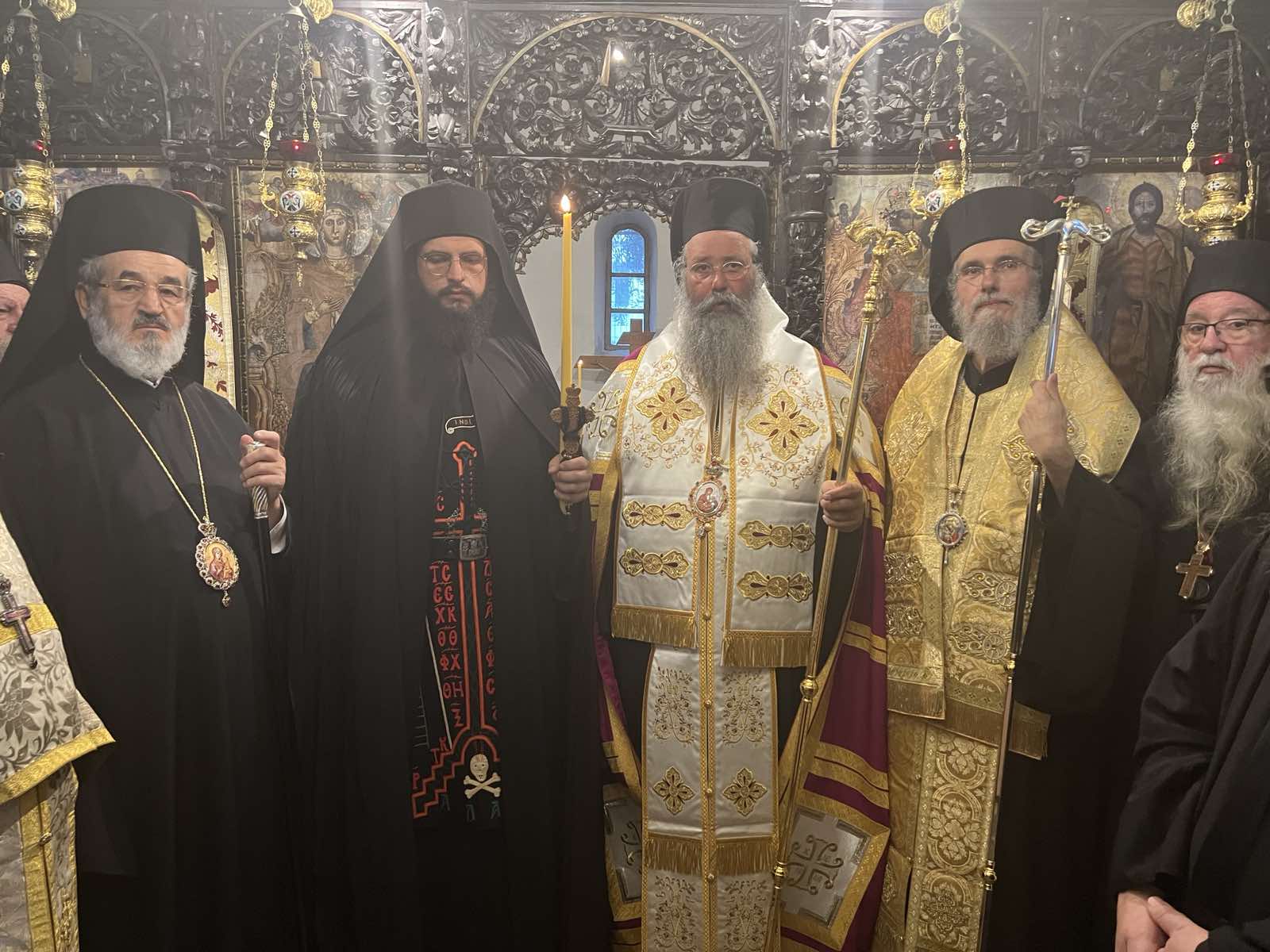 Κουρά μεγαλόσχημου μοναχού στην Ιερά Μονή Παναγίας Πέτρας Ολύμπου (φωτ ...