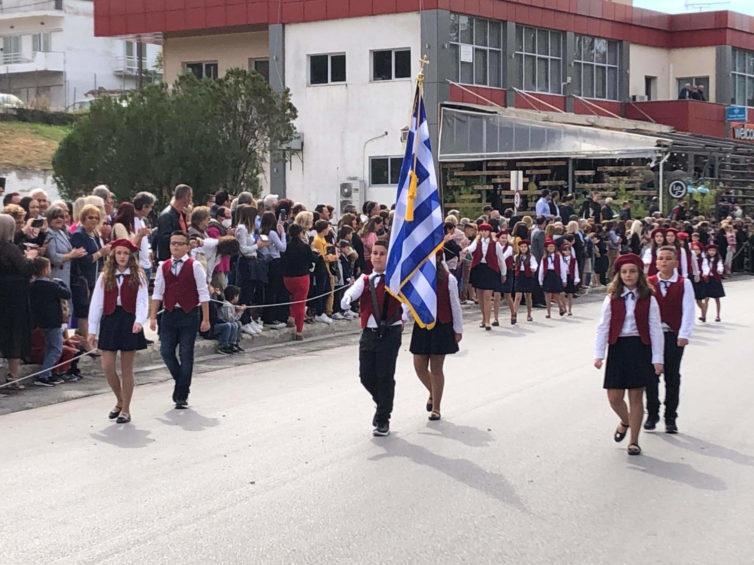 Ευ. Λιακούλη: «Οι Ήρωες της Ελασσόνας φωτίζουν τη Θεσσαλική Γη» (φωτ ...